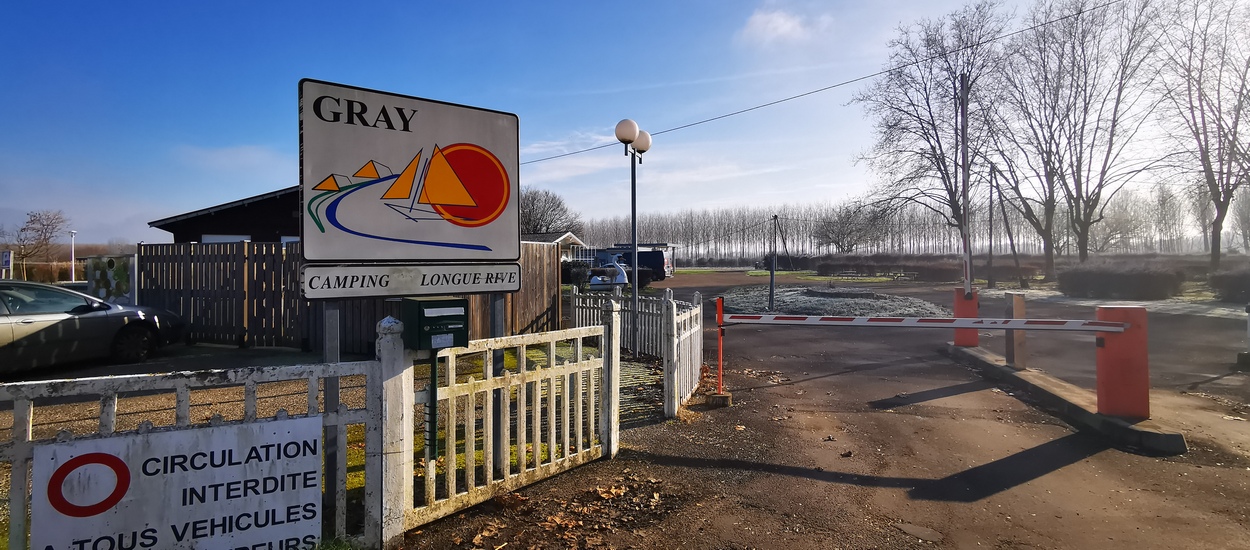 Camping Longue Rive : le vrai camping à Gray - Onlycamp
